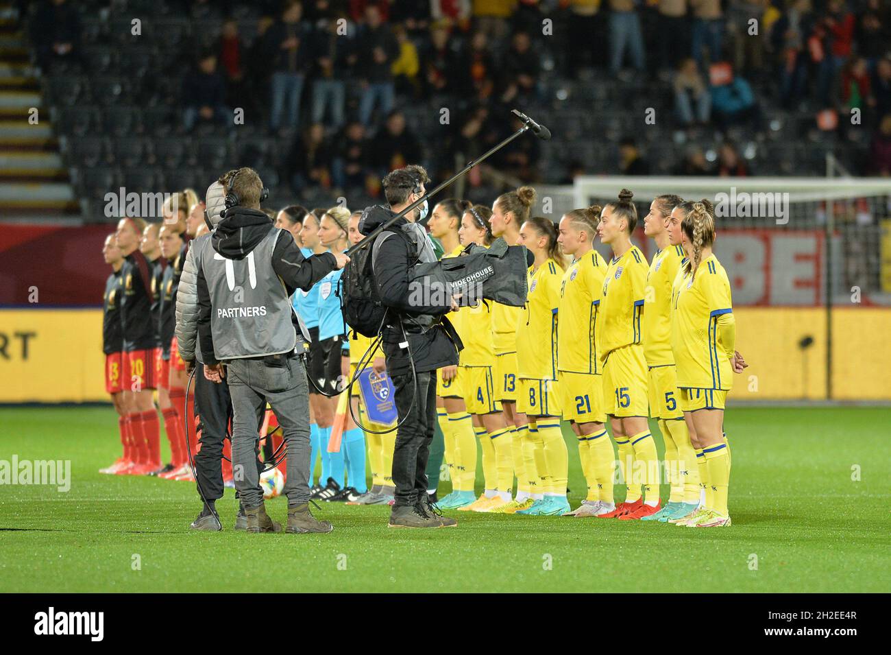 Stadium den dreef hi-res stock photography and images - Alamy