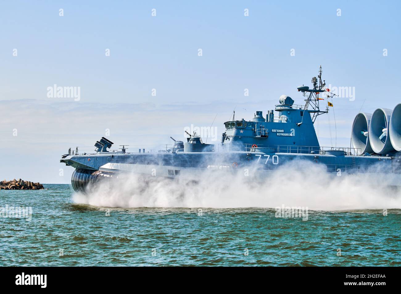 Zubr hovercraft hi-res stock photography and images - Alamy