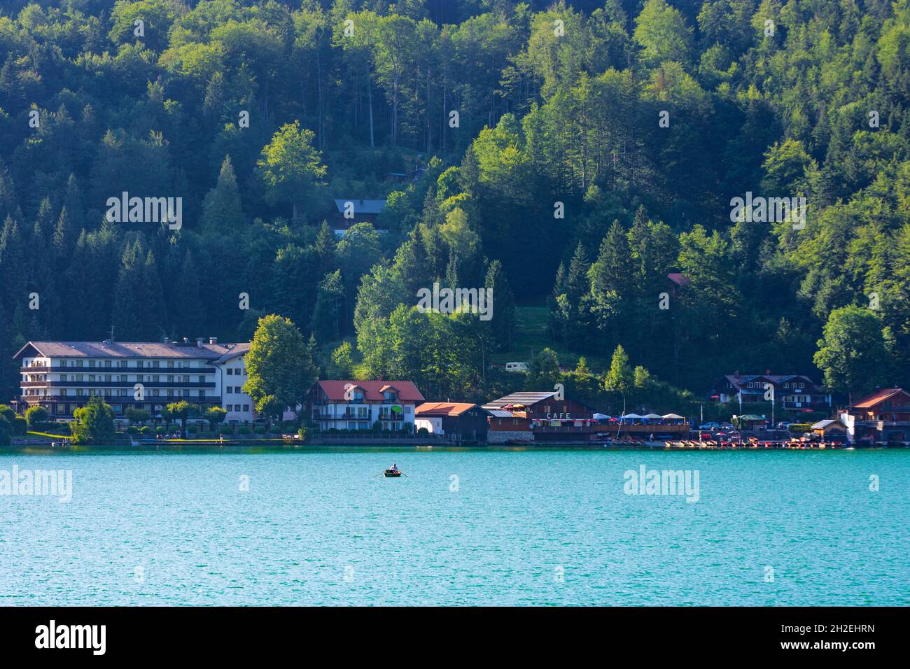 Kochel am See: Walchensee (Lake Walchen), hamlet Urfeld in Oberbayern, Upper Bavaria, Bayern ...