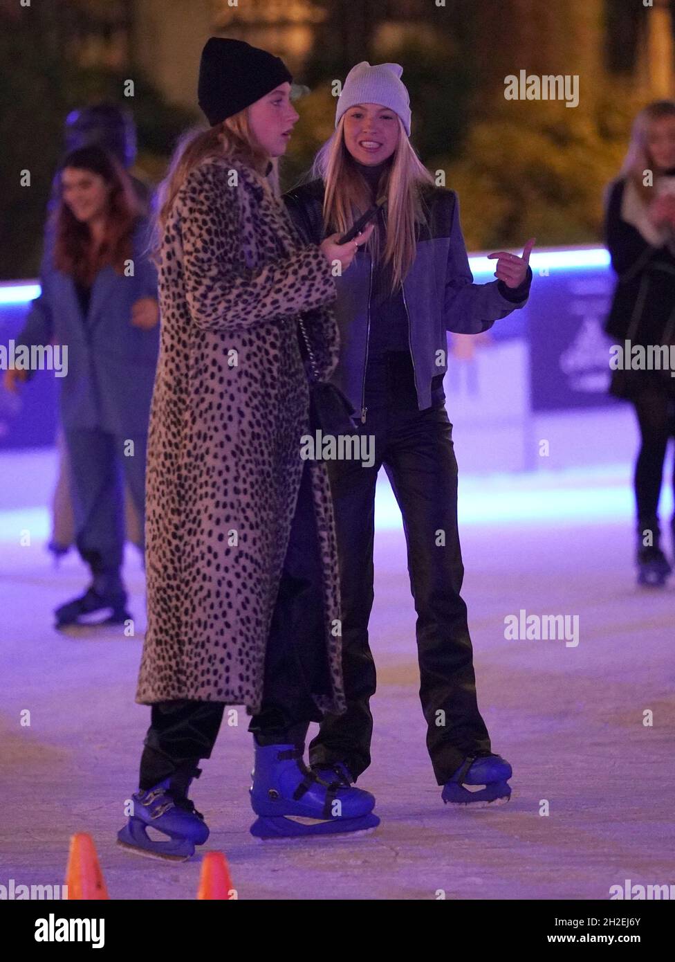 Lila moss hack hi-res stock photography and images - Alamy