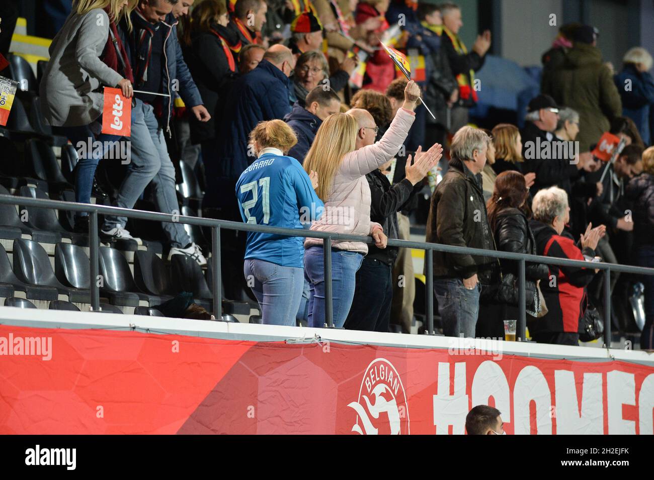 Stadium den dreef hi-res stock photography and images - Alamy