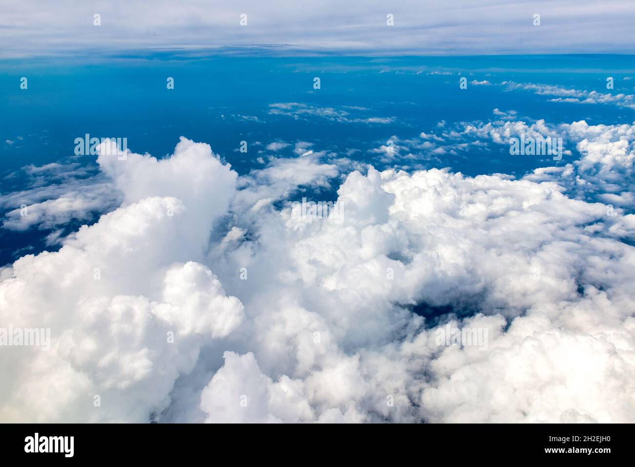 Simplicity and beauty of clouds in a blue sky Stock Photo - Alamy