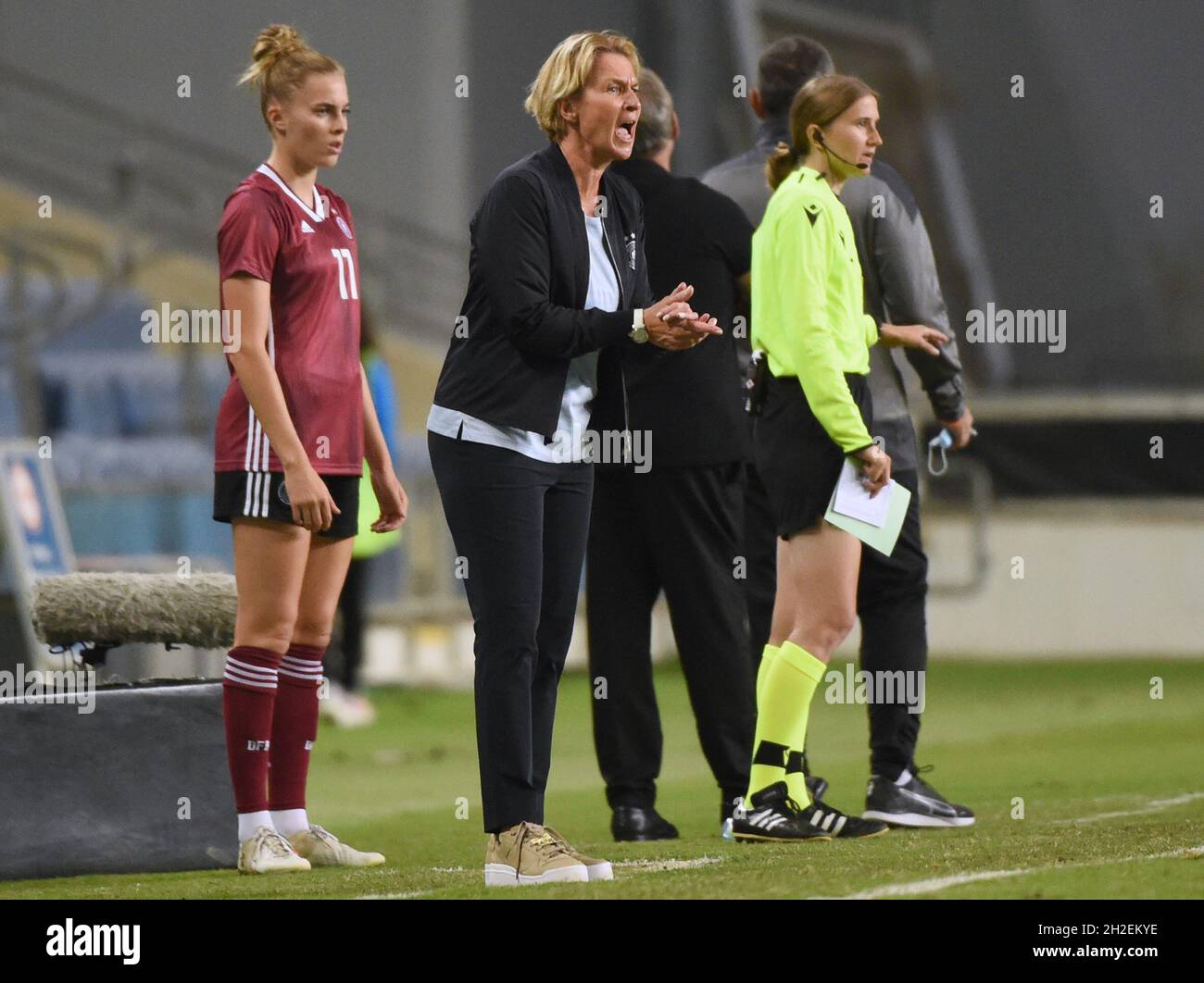 Freigang womens football germany hi-res stock photography and images ...