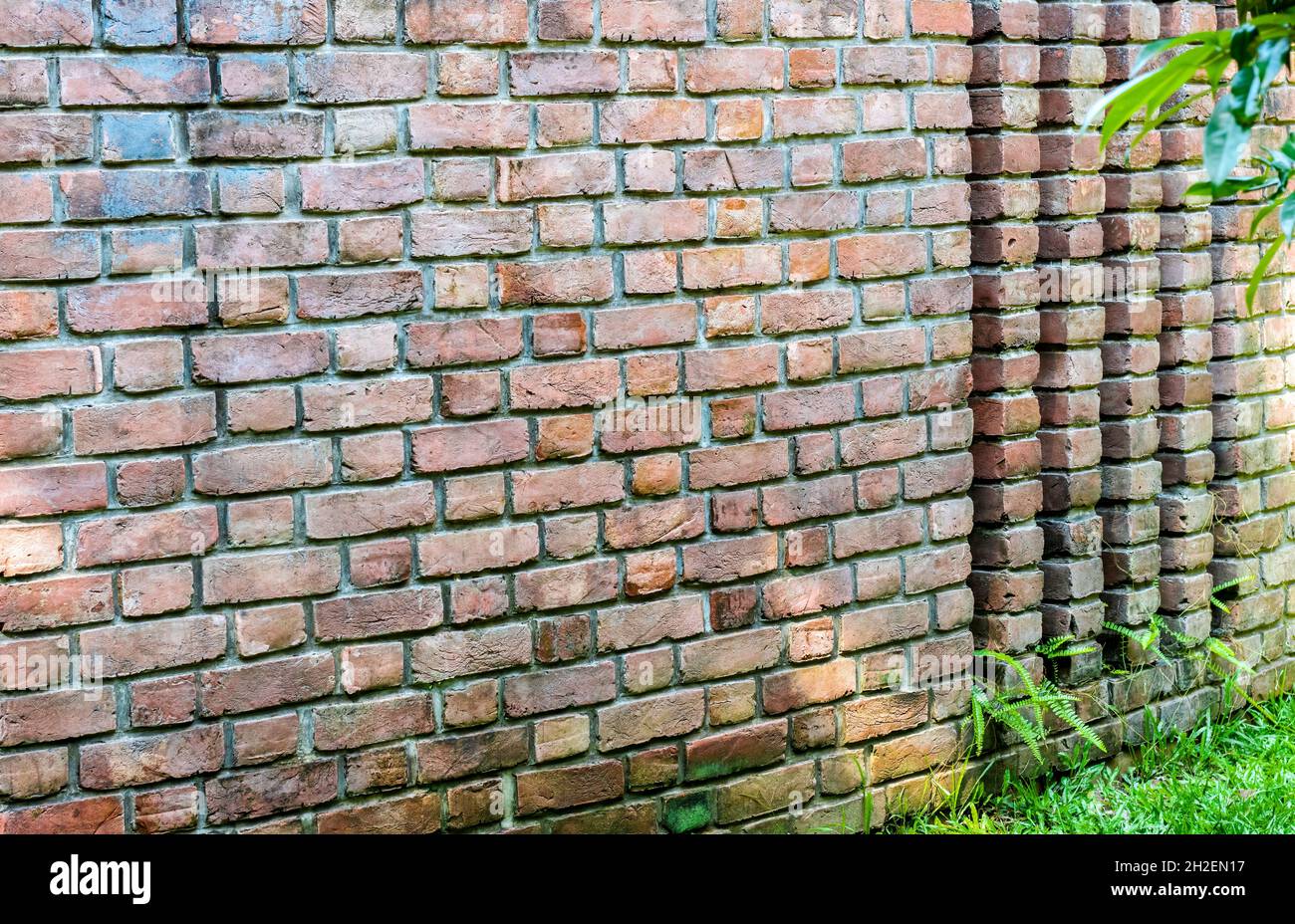 Old red brick rounded hi-res stock photography and images - Alamy