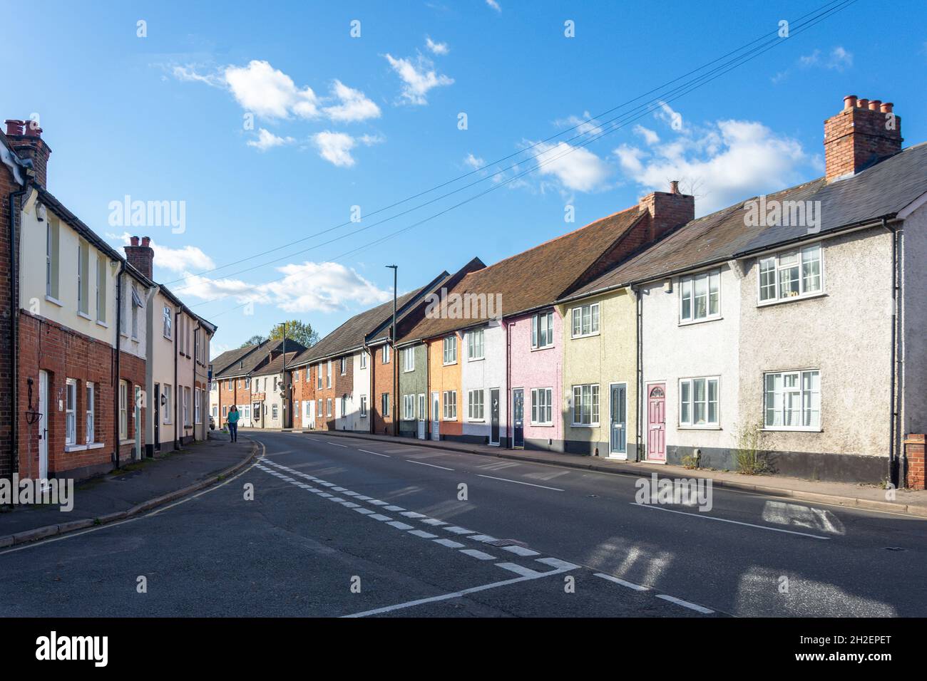 High street woking hi-res stock photography and images - Alamy