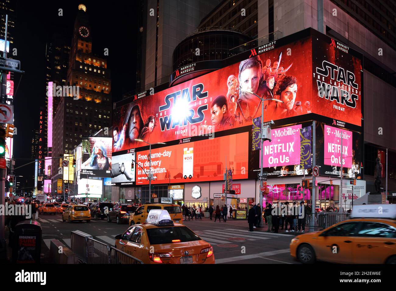 New York - Straßenbild 7th Ave / New York - Streetscape 7th Ave Stock ...