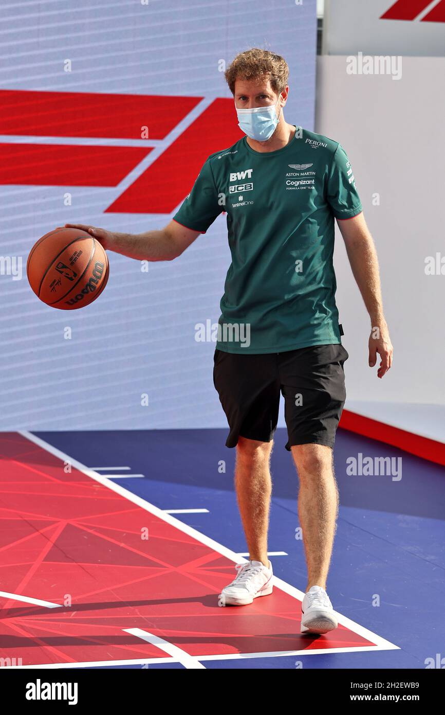Austin, Texas, USA. 21st October 2021, Sebastian Vettel (GER) Aston ...