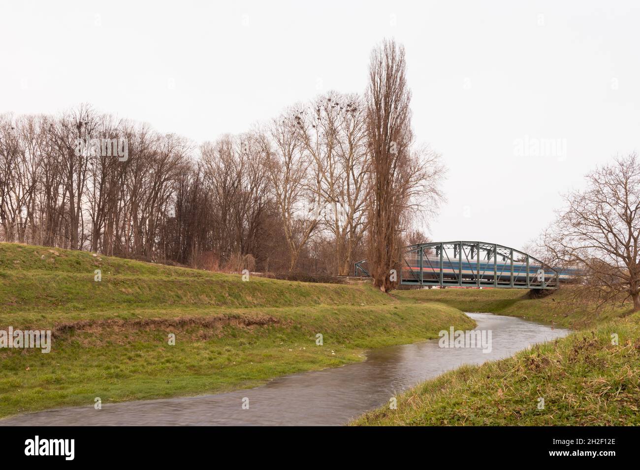 Old rusty truss bridge over the Orljava river Stock Photo - Alamy