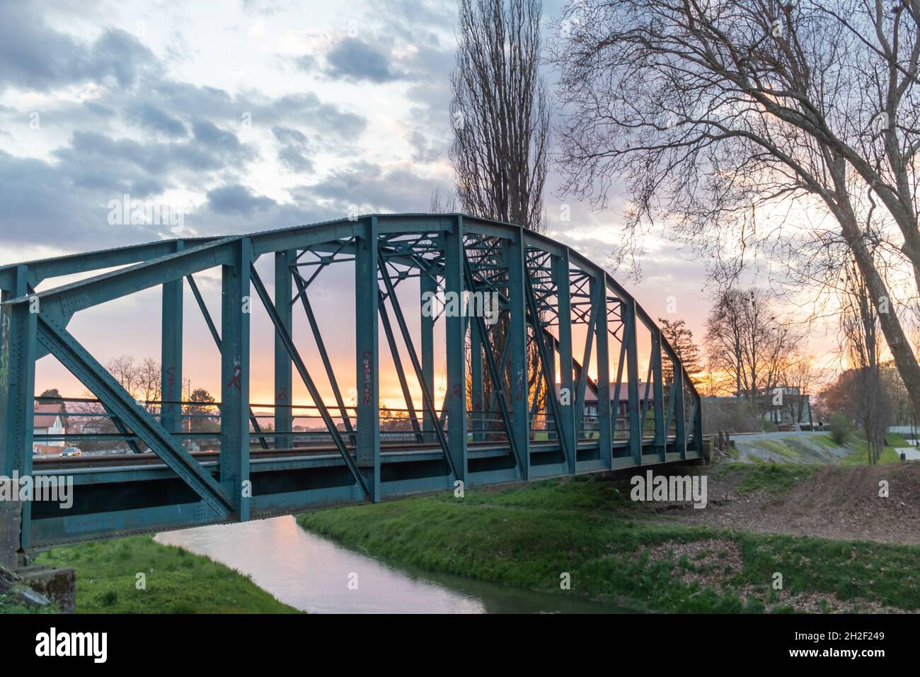 Old rusty truss bridge over the Orljava river Stock Photo - Alamy