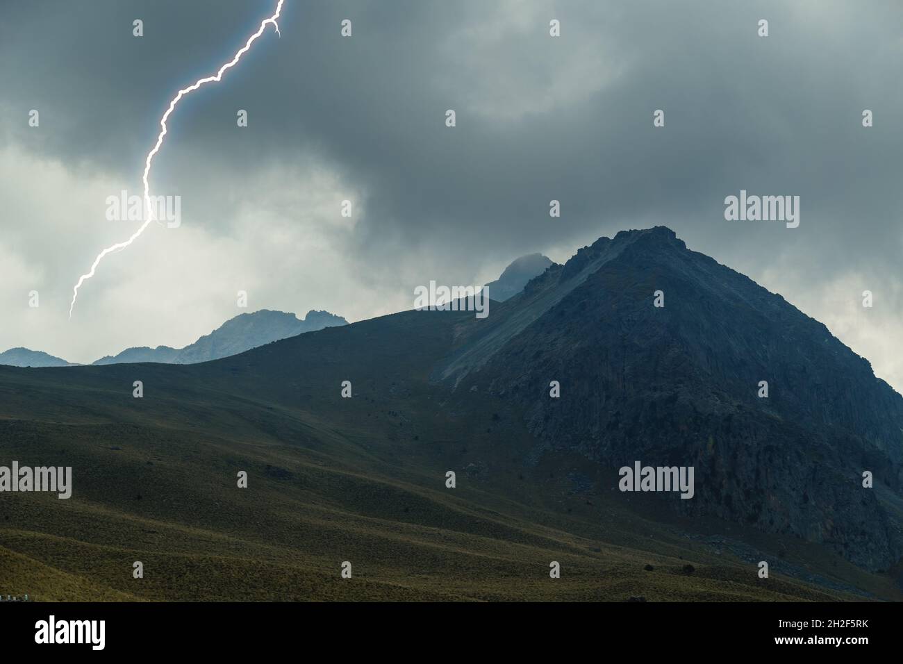 Lightning bolt over Nevado de Toluca Volcano in Mexico Stock Photo - Alamy