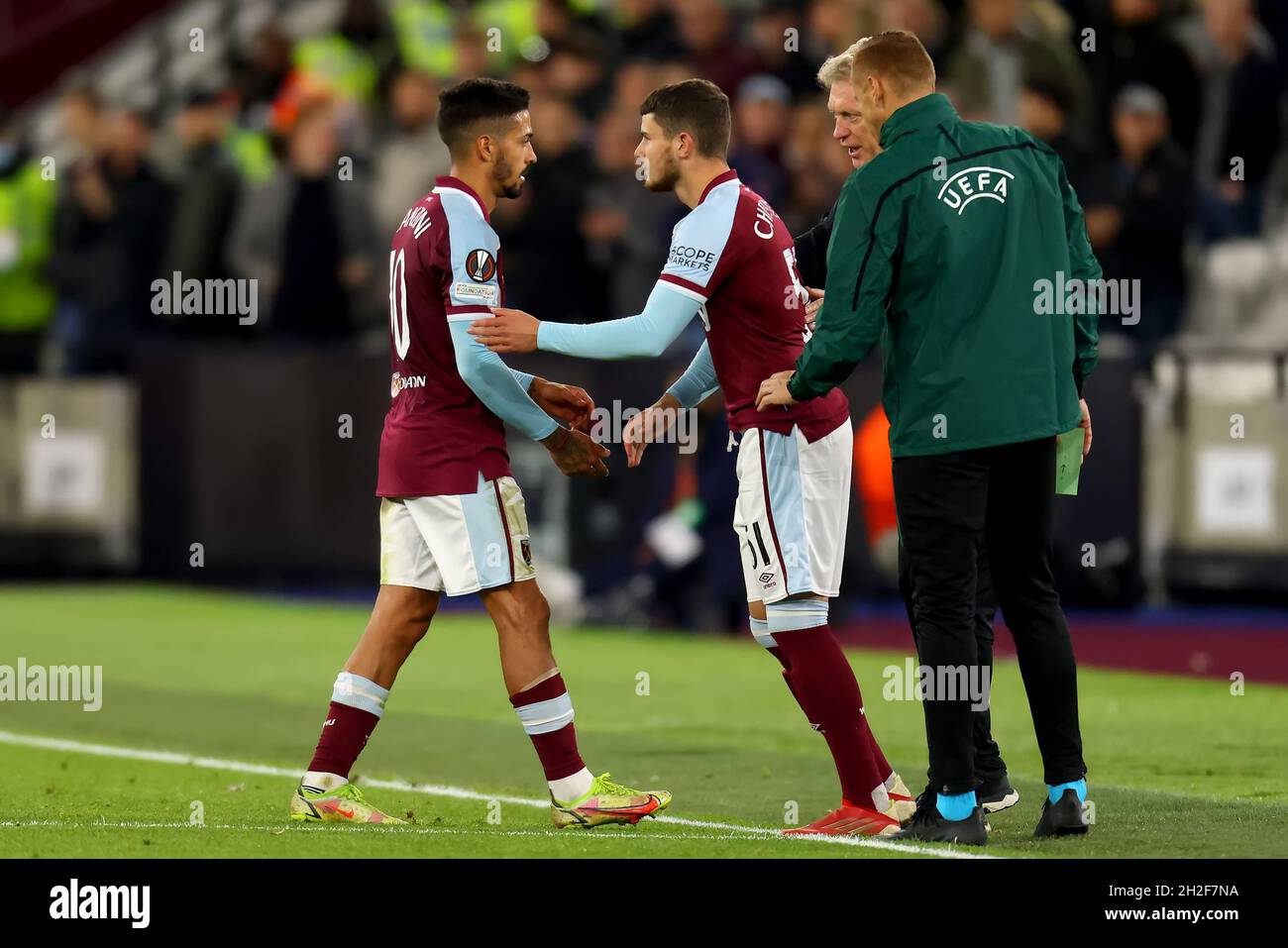 London Stadium. London, UK. 21st Oct, 2021. Europa League football, West Ham United versus KRC ...