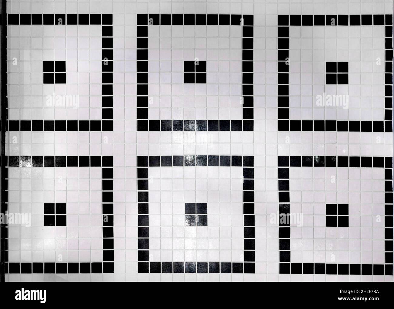 tile ceramic square mosaic pattern Stock Photo - Alamy
