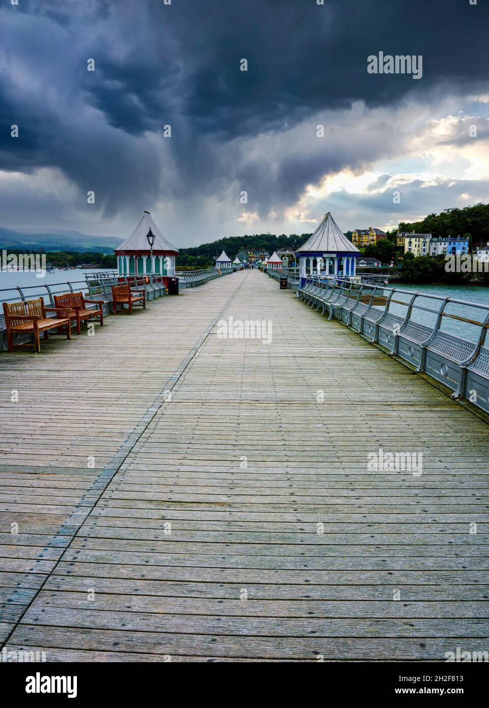 1500 feet hi-res stock photography and images - Alamy