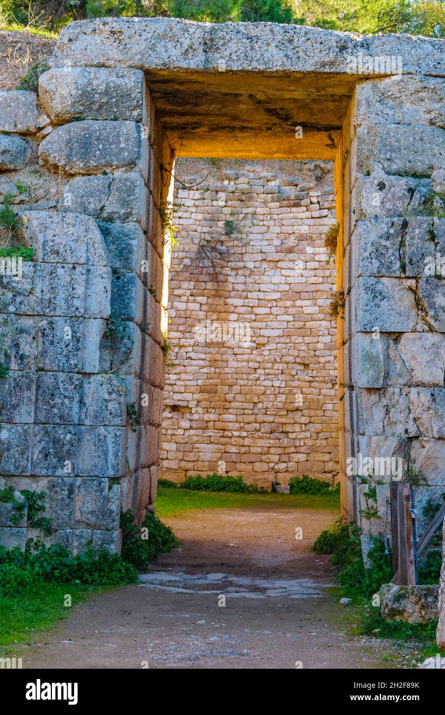 Mycenae ancient city greece hi-res stock photography and images - Alamy