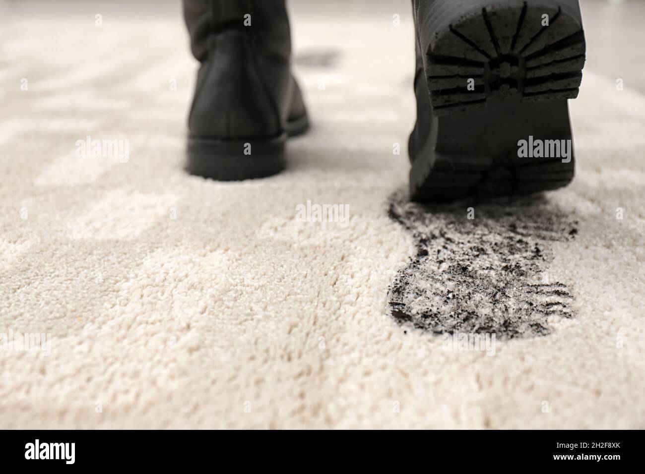 Dirty footprints carpet hi-res stock photography and images - Alamy