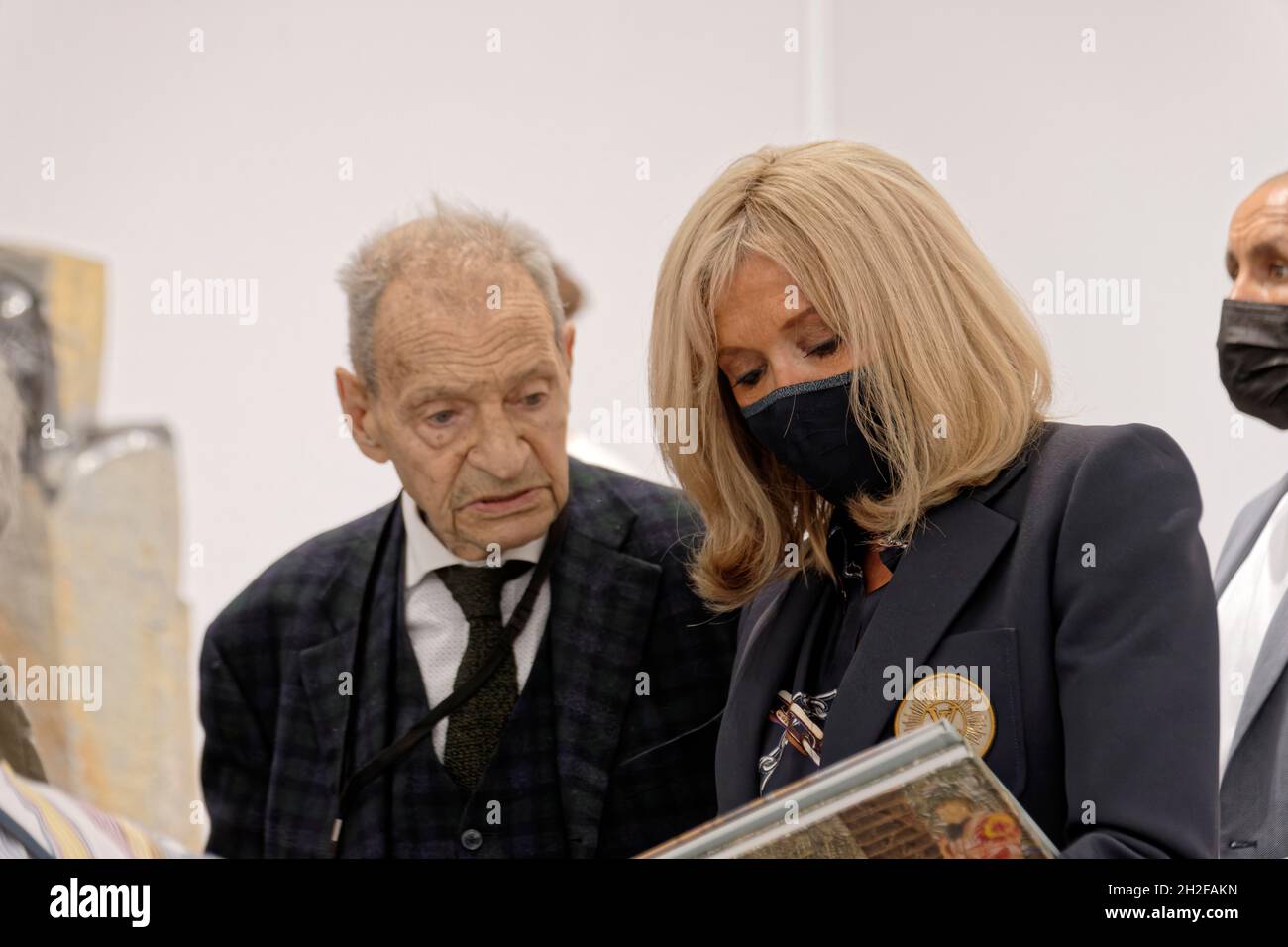 Brigitte macron portrait hi-res stock photography and images - Alamy