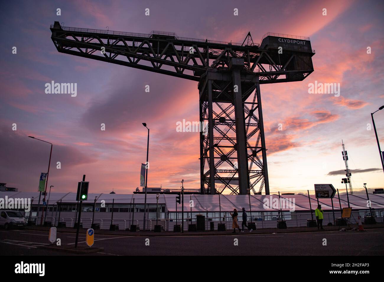 Glasgow, Scotland, UK. 21st Oct, 2021. PICTURED: Finnieston Crane with ...