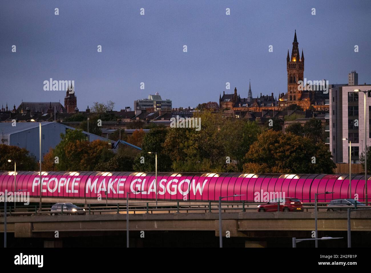 Pedestrian walkway over clydeside expressway hi-res stock photography ...