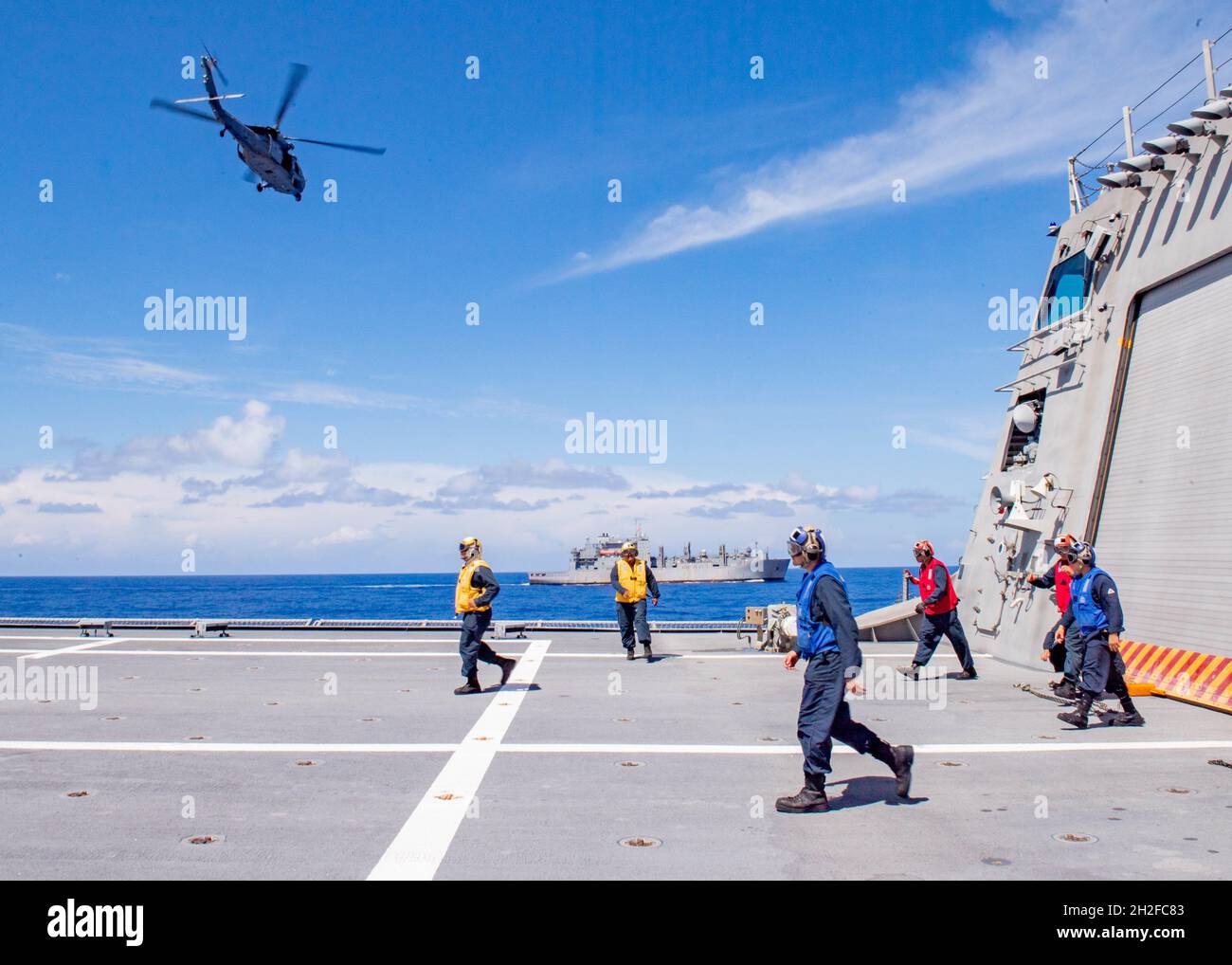 211020-N-PH222-1109 PHILIPPINE SEA (Oct. 20, 2021) Sailors man the ...