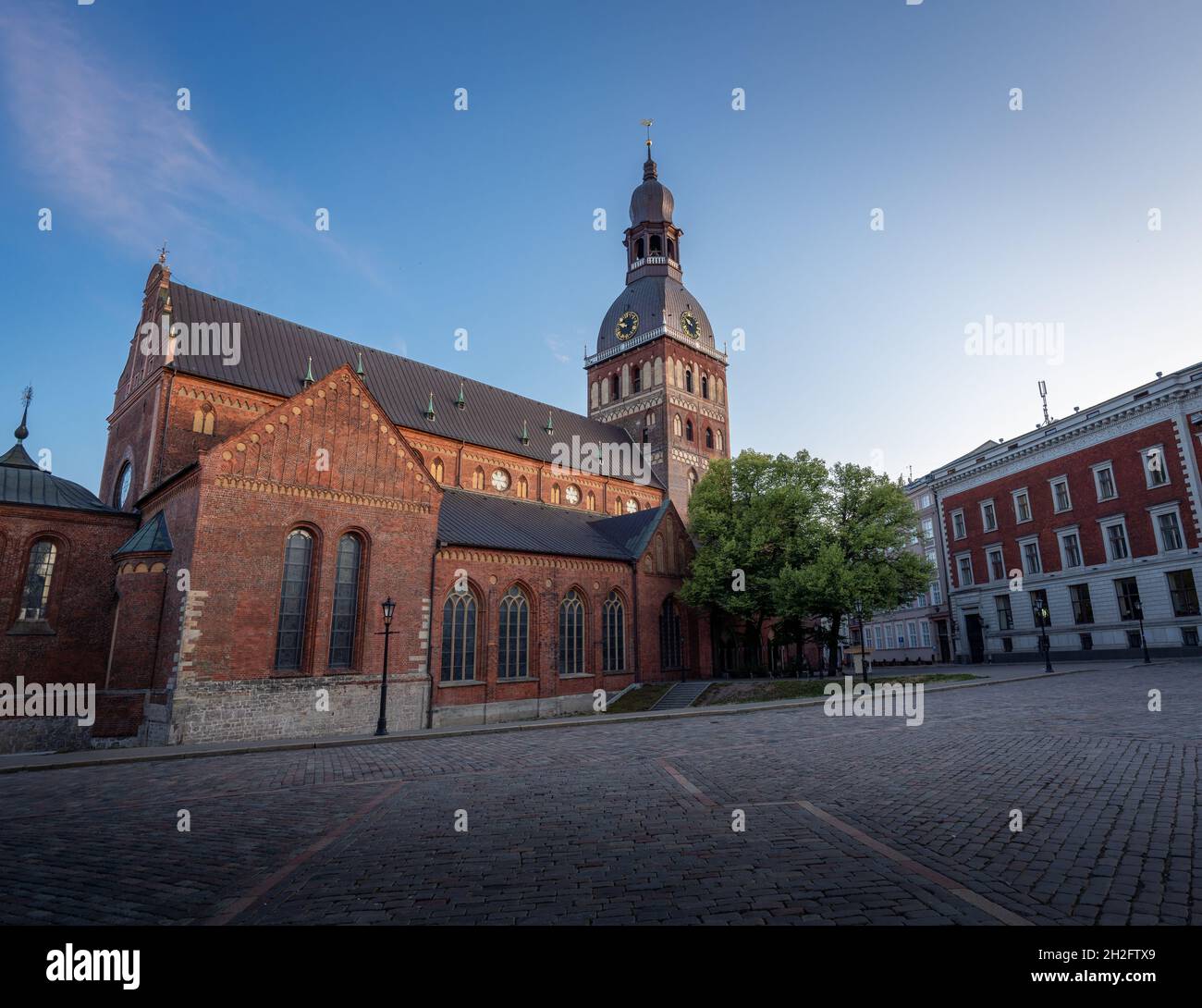Famous cathedral dome hi-res stock photography and images - Alamy