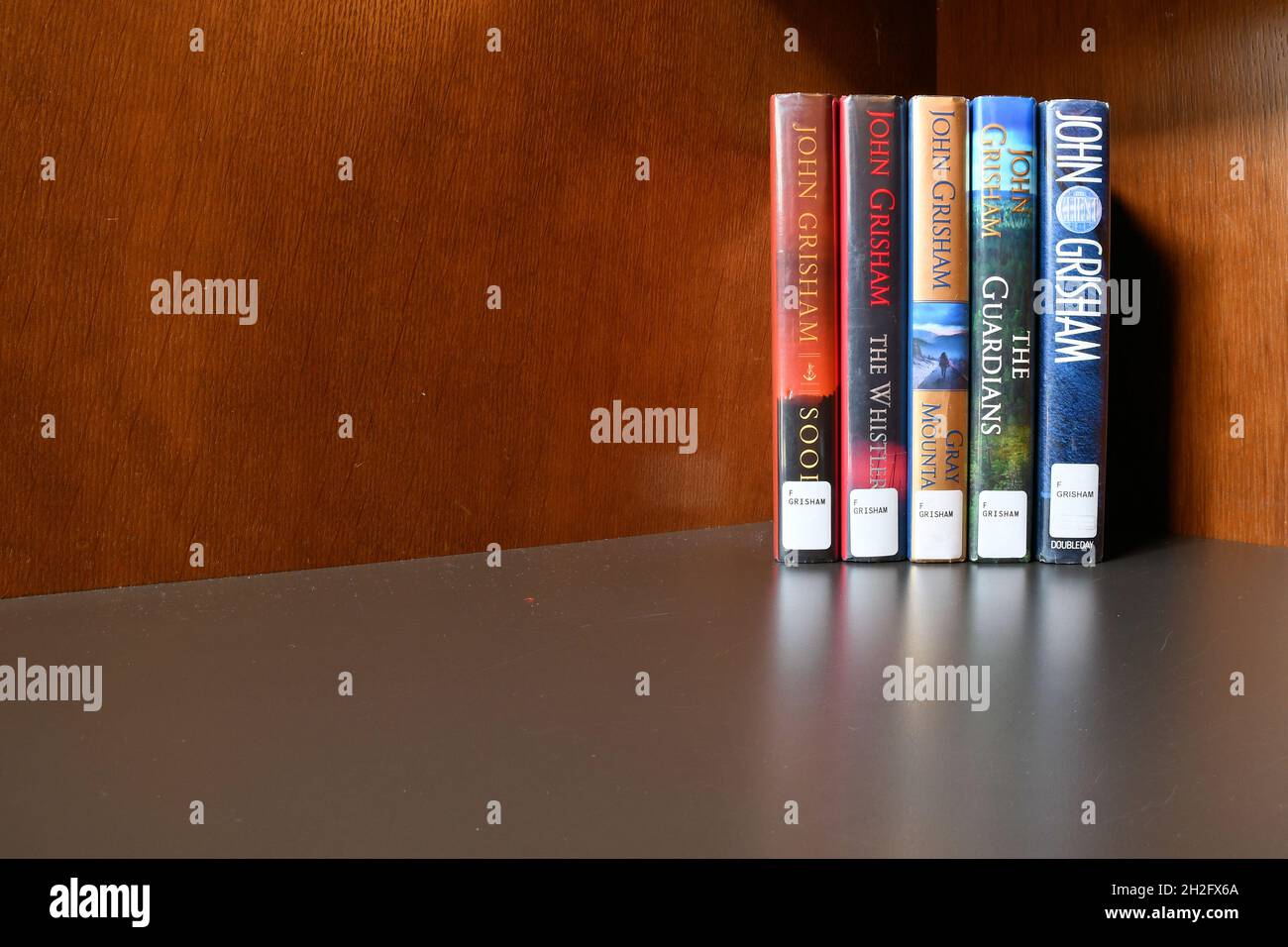 Classification system hi-res stock photography and images - Alamy