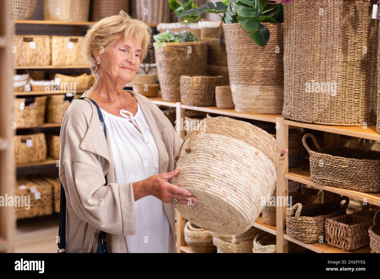 Woman storage container home hi-res stock photography and images - Alamy