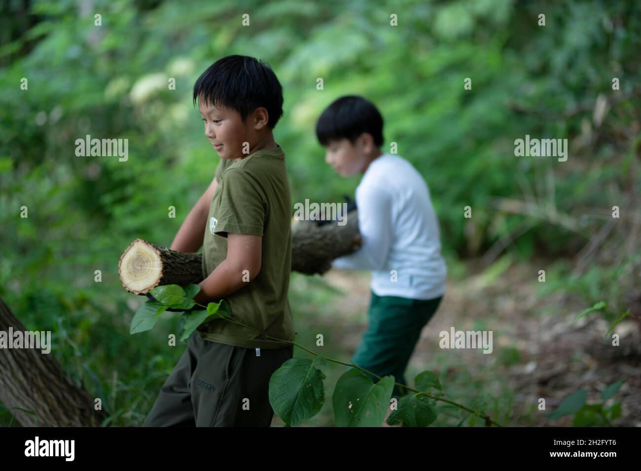 Japan children school making hi-res stock photography and images - Alamy