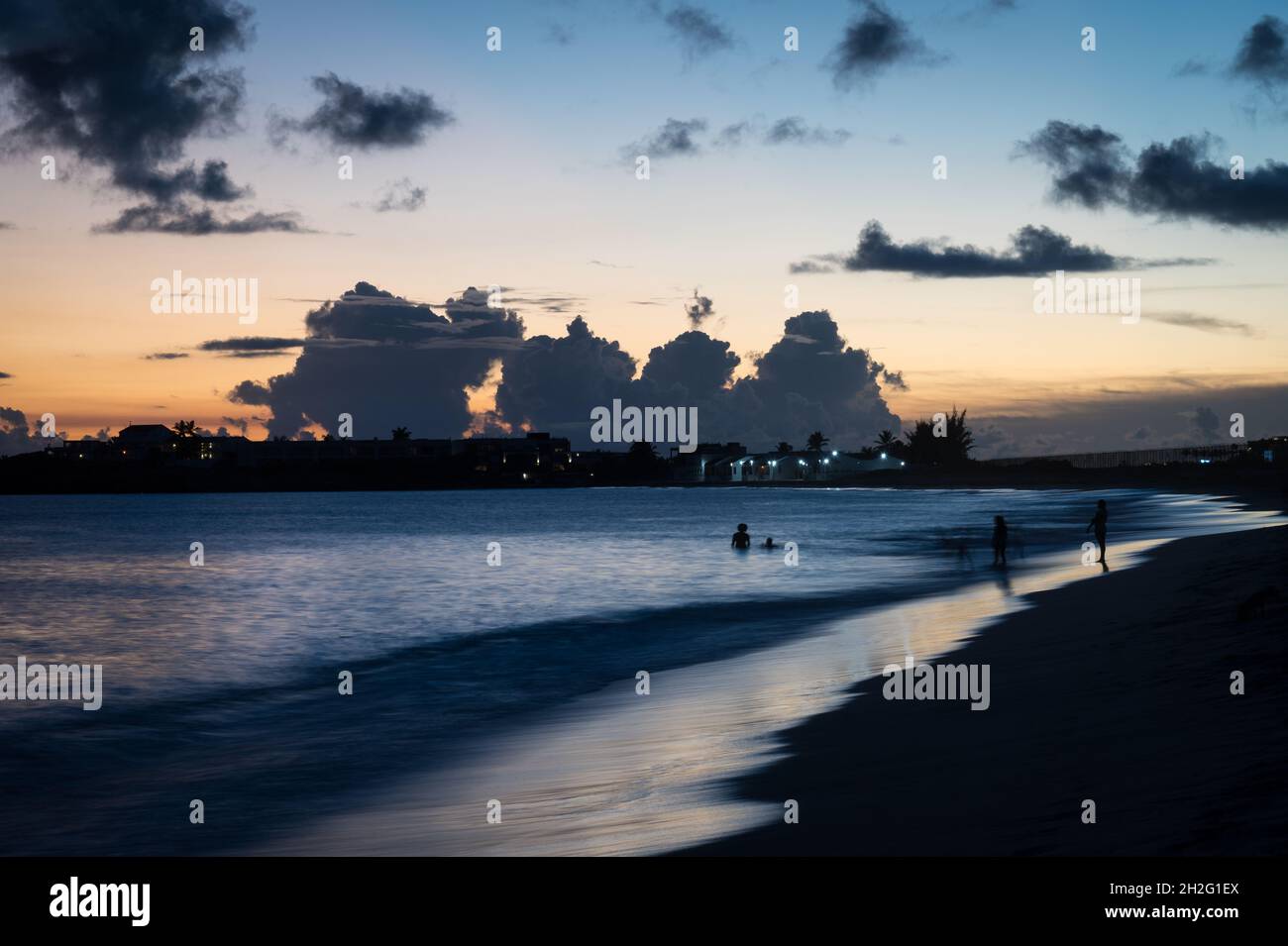 Setting sun on the calm water of Simpson Bay, Sint Maarten, Dutch ...