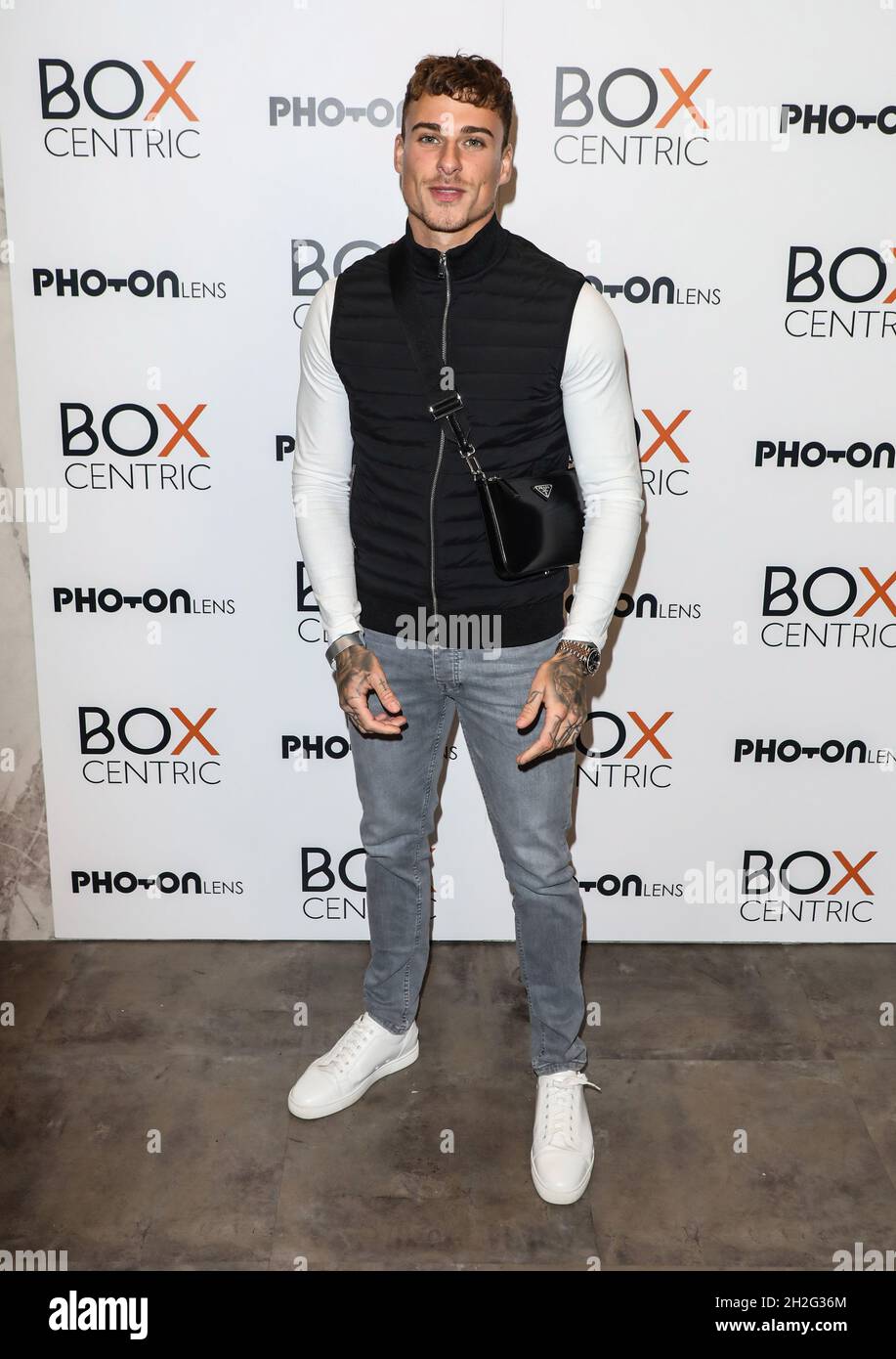 Boxcentric hi-res stock photography and images - Alamy