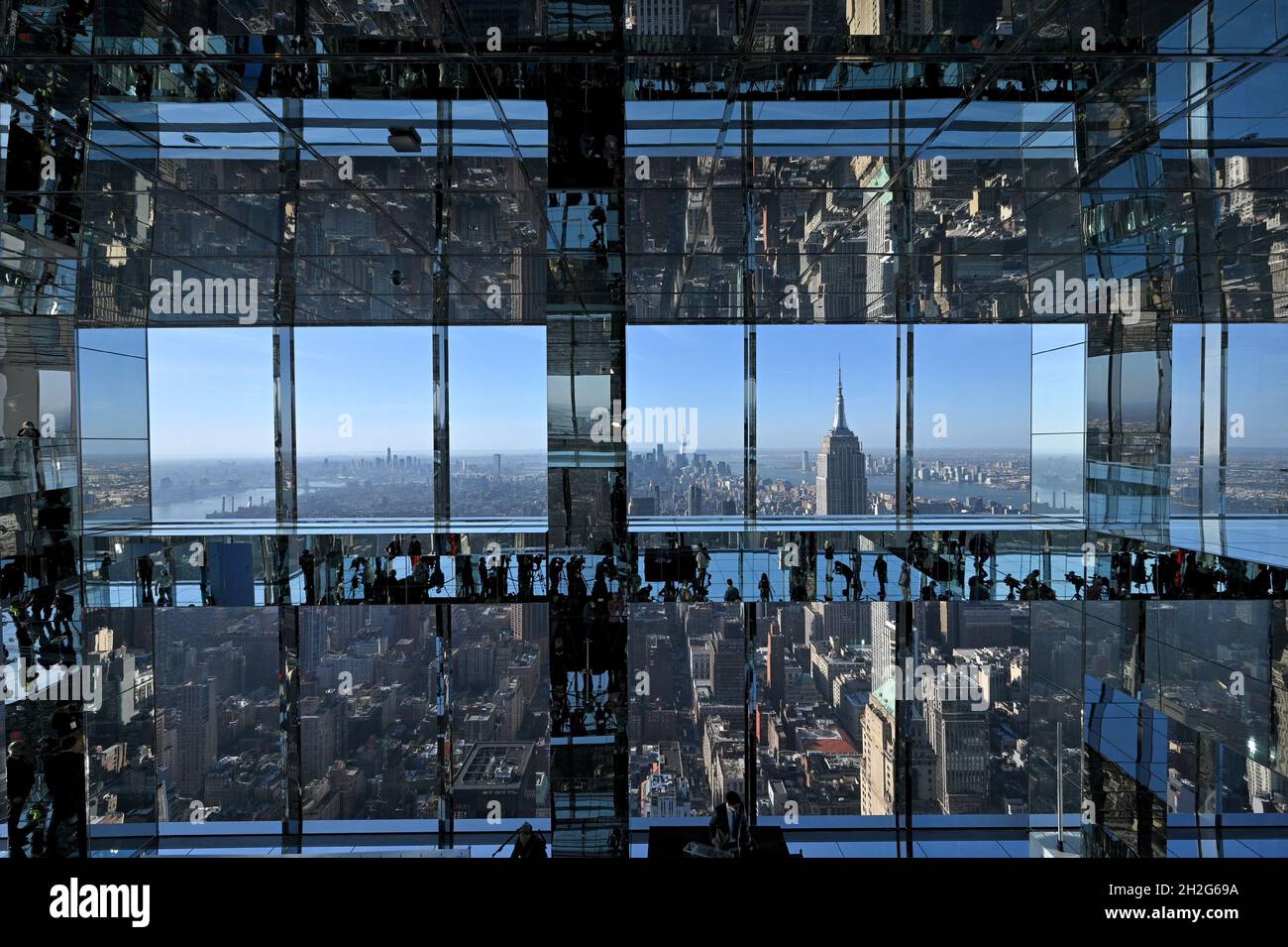 New York, USA. 21st Oct, 2021. Views inside Summit One Vanderbilt ...
