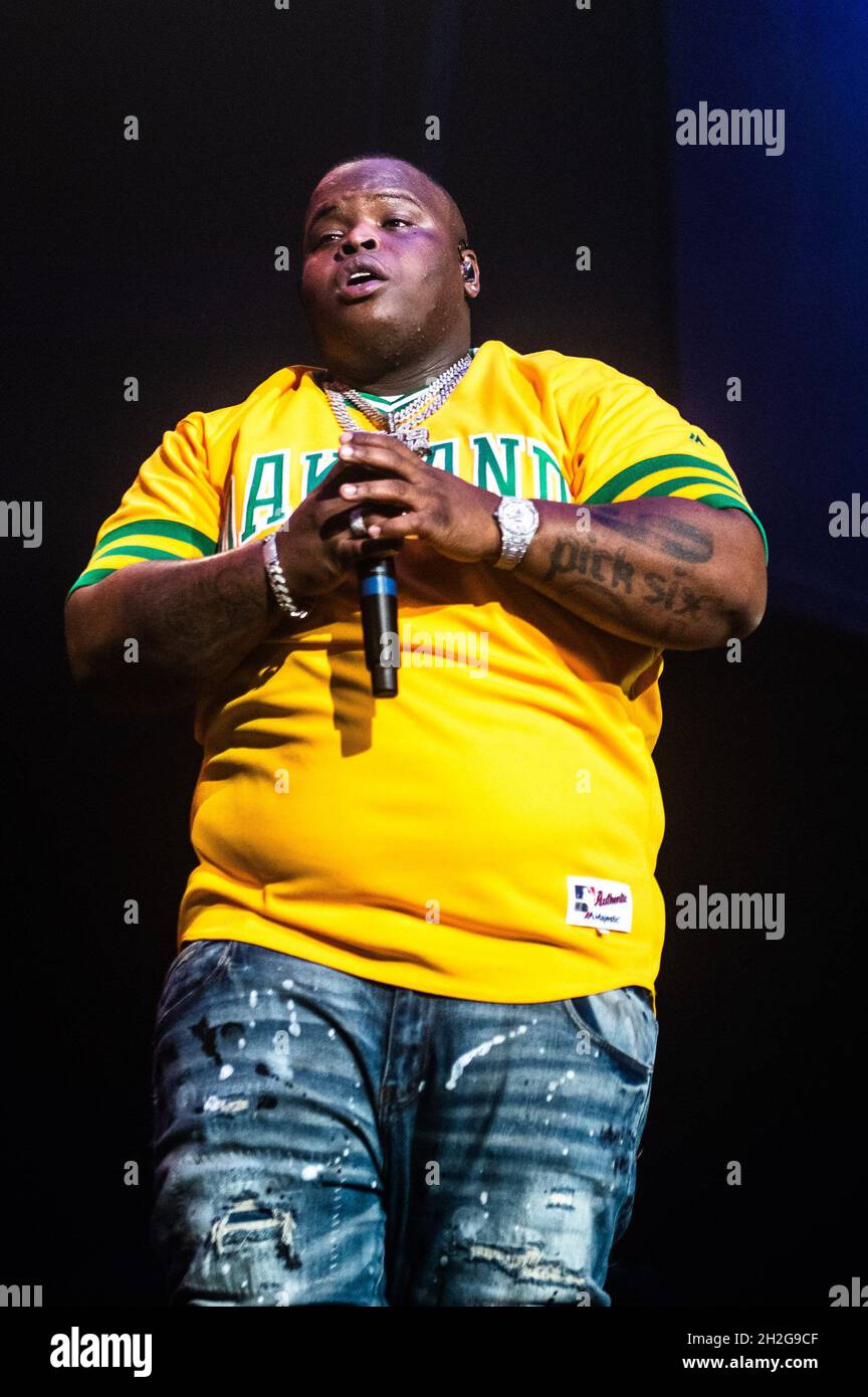 OAKLAND, CALIFORNIA - OCTOBER 20: Morray performs during "The Off ...