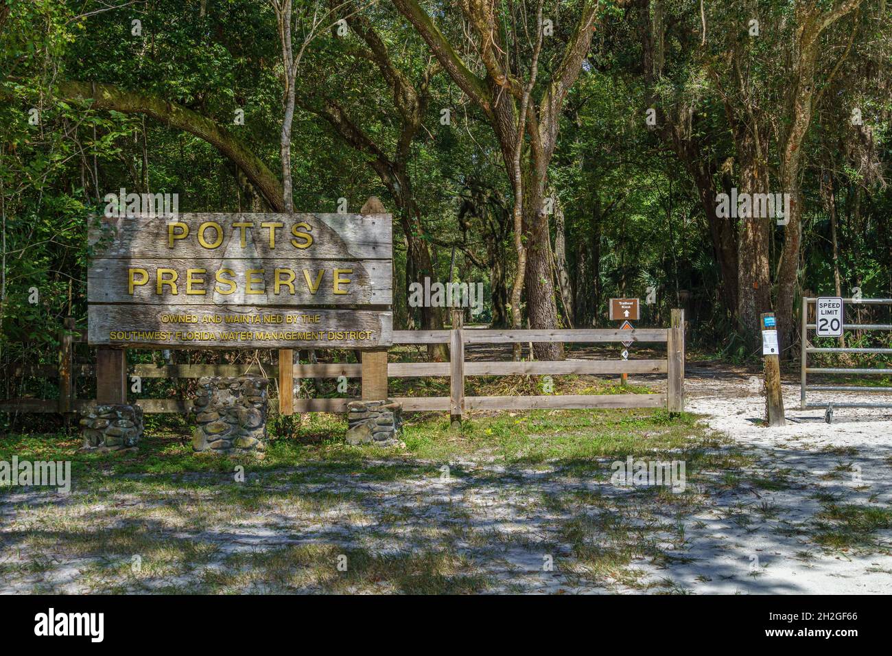 Potts preserve hi-res stock photography and images - Alamy