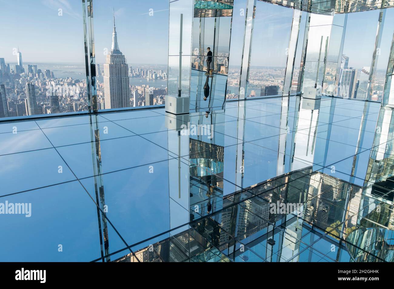 New York, NY - October 21, 2021: View of Summit One Vanderbilt ...