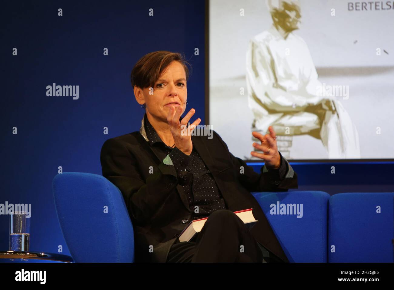 Antje ravic strubel hi-res stock photography and images - Alamy