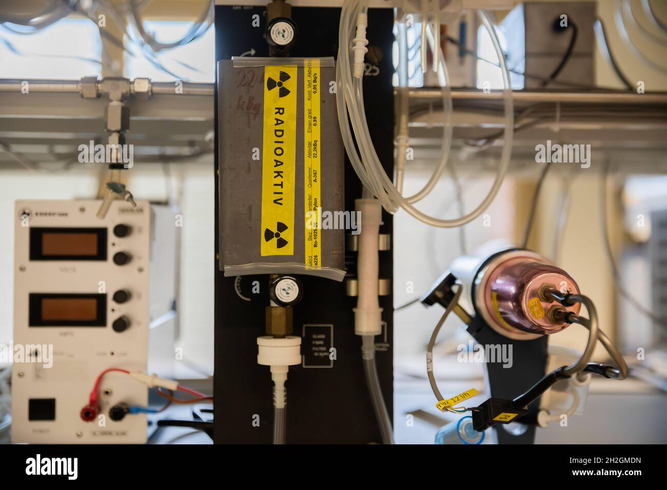 Berlin, Germany. 21st Oct, 2021. A flow-through source is seen in the ...