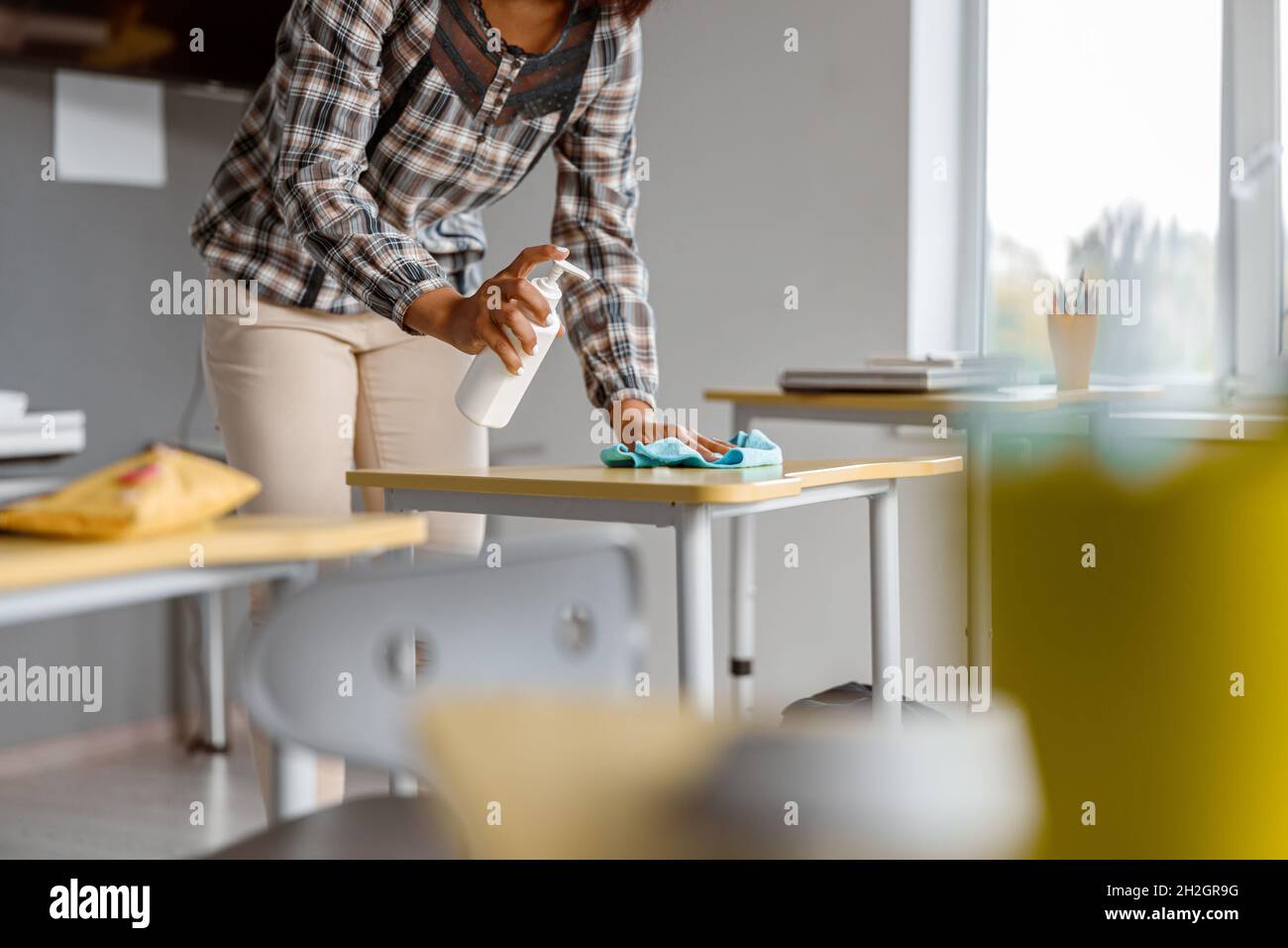 School cleaning table hi-res stock photography and images - Alamy