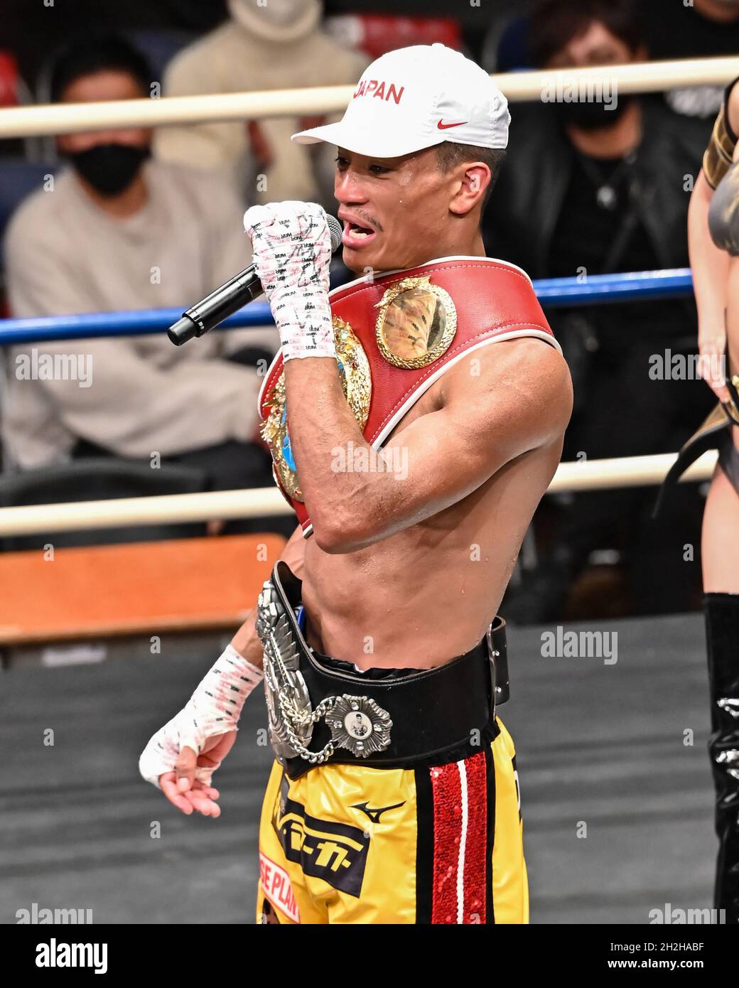 Andy Hiraoka won the vacant WBO Asia Pacific Super Light Title and ...