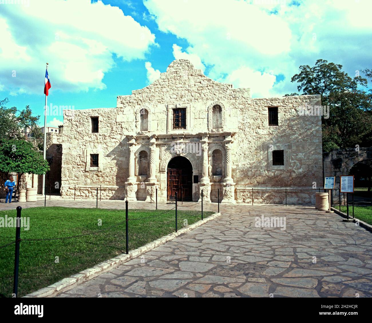 Front thew of the Alamo fort, San Antonio, Texas, USA Stock Photo - Alamy