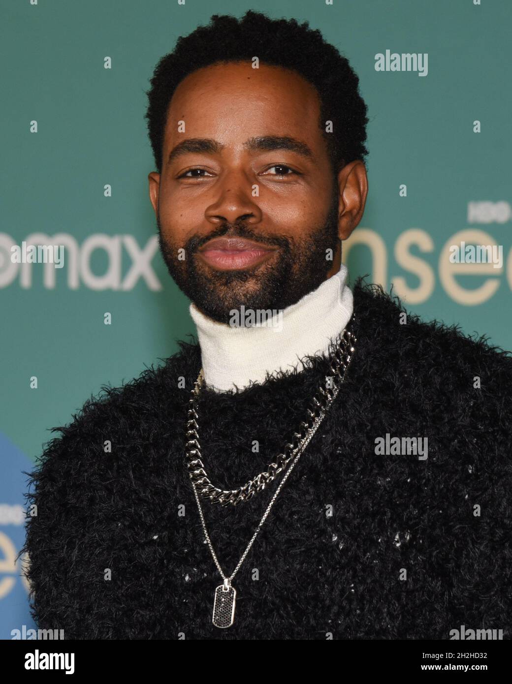 Jay ellis insecure hi-res stock photography and images - Alamy