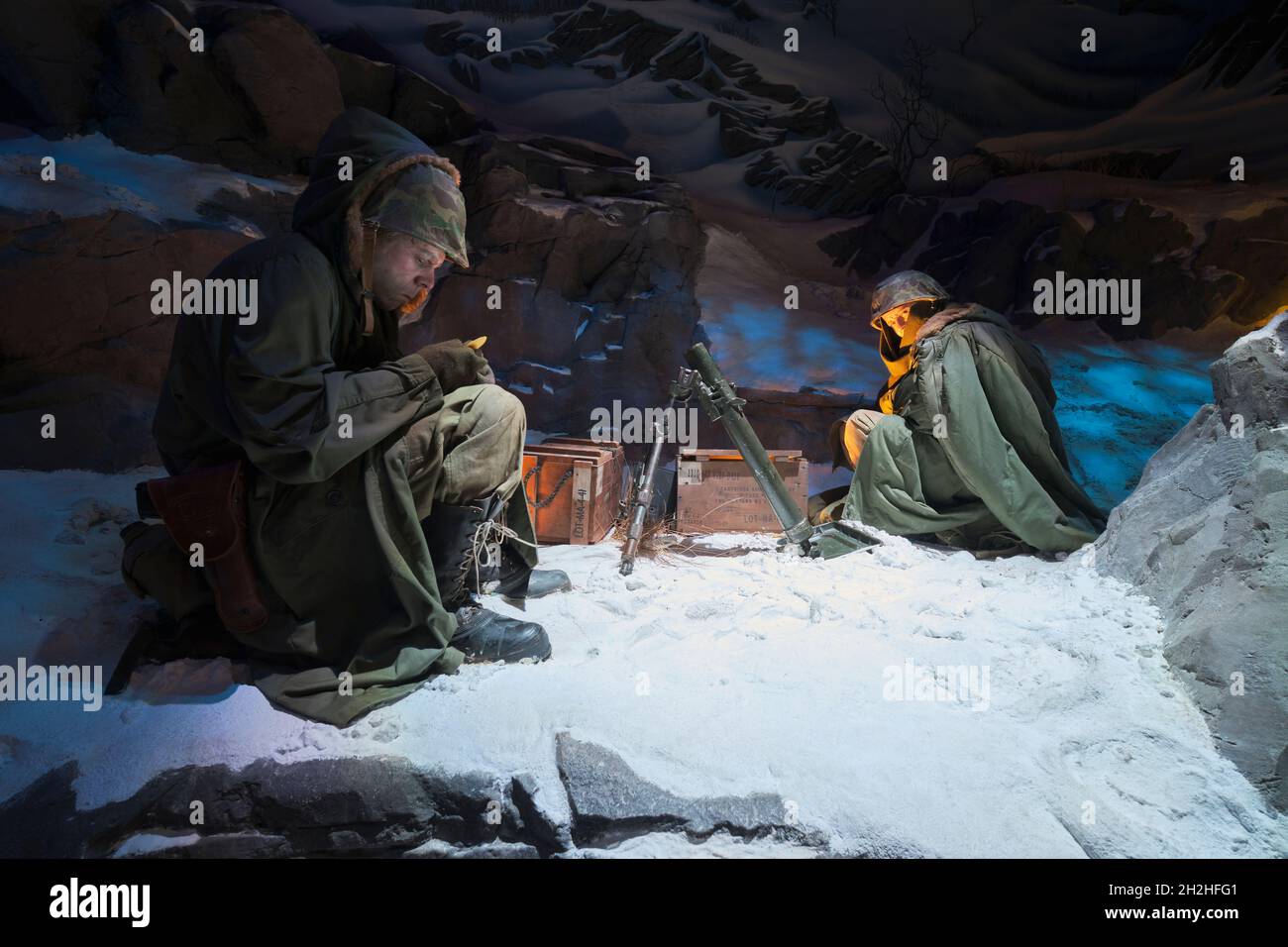 Marines in the korean war exhibit hi-res stock photography and images ...