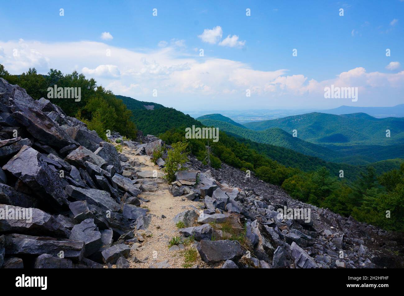 Walk and view hi-res stock photography and images - Alamy