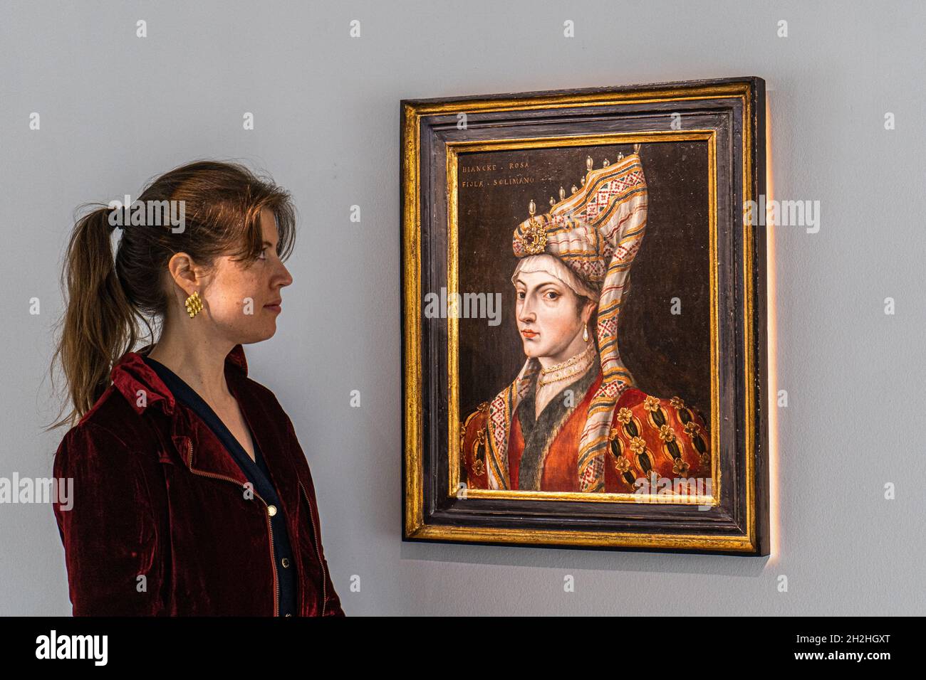 Hurrem sultan portrait hi-res stock photography and images - Alamy