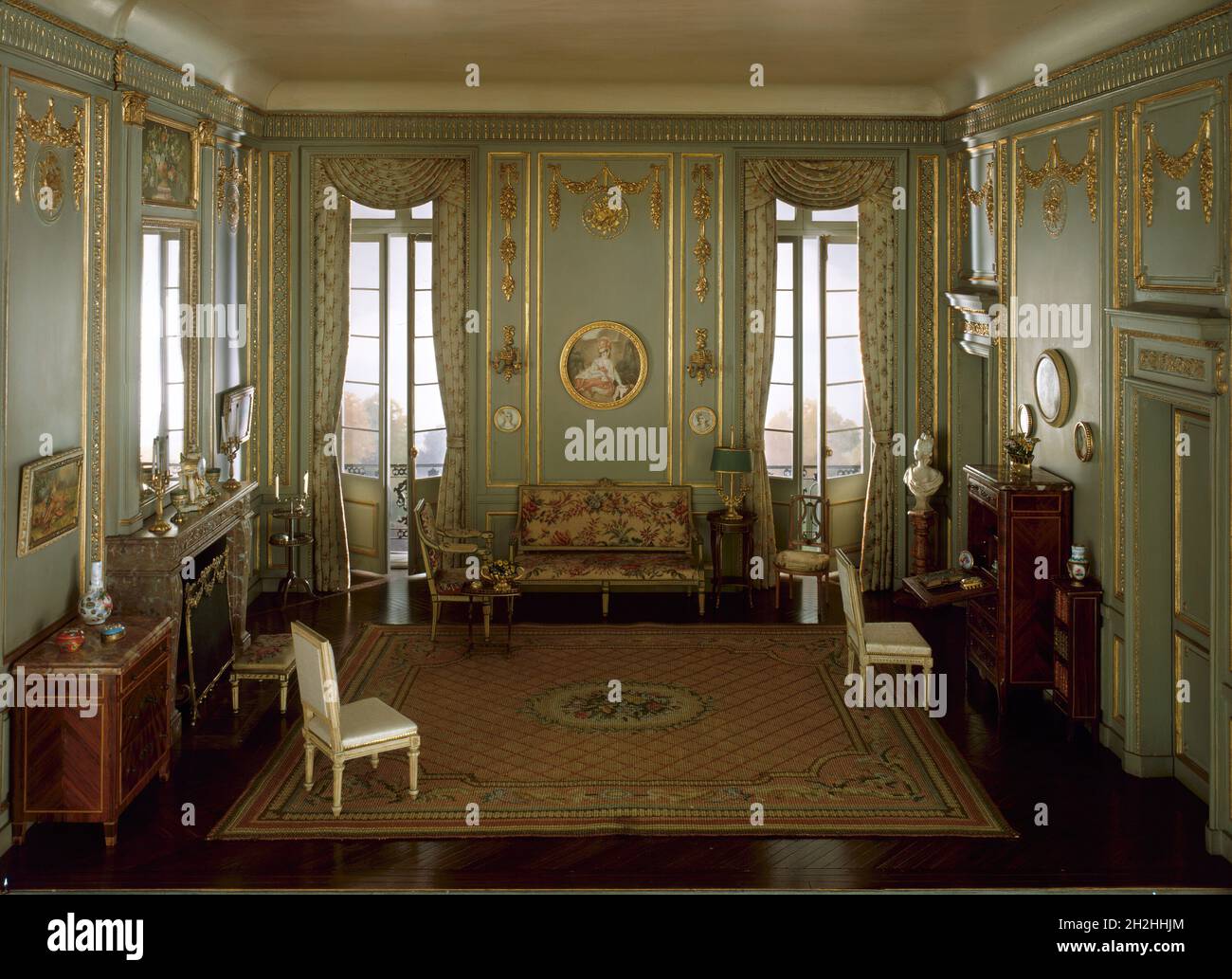 American period dolls hi-res stock photography and images - Alamy