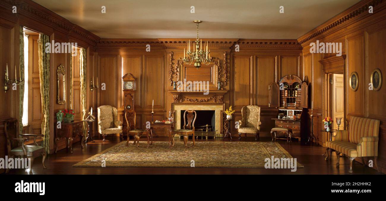 18th century drawing desk hi-res stock photography and images - Alamy