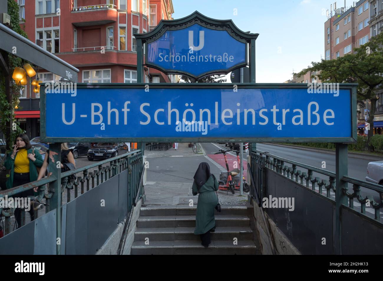 U Bahnhof Schnleinstrasse