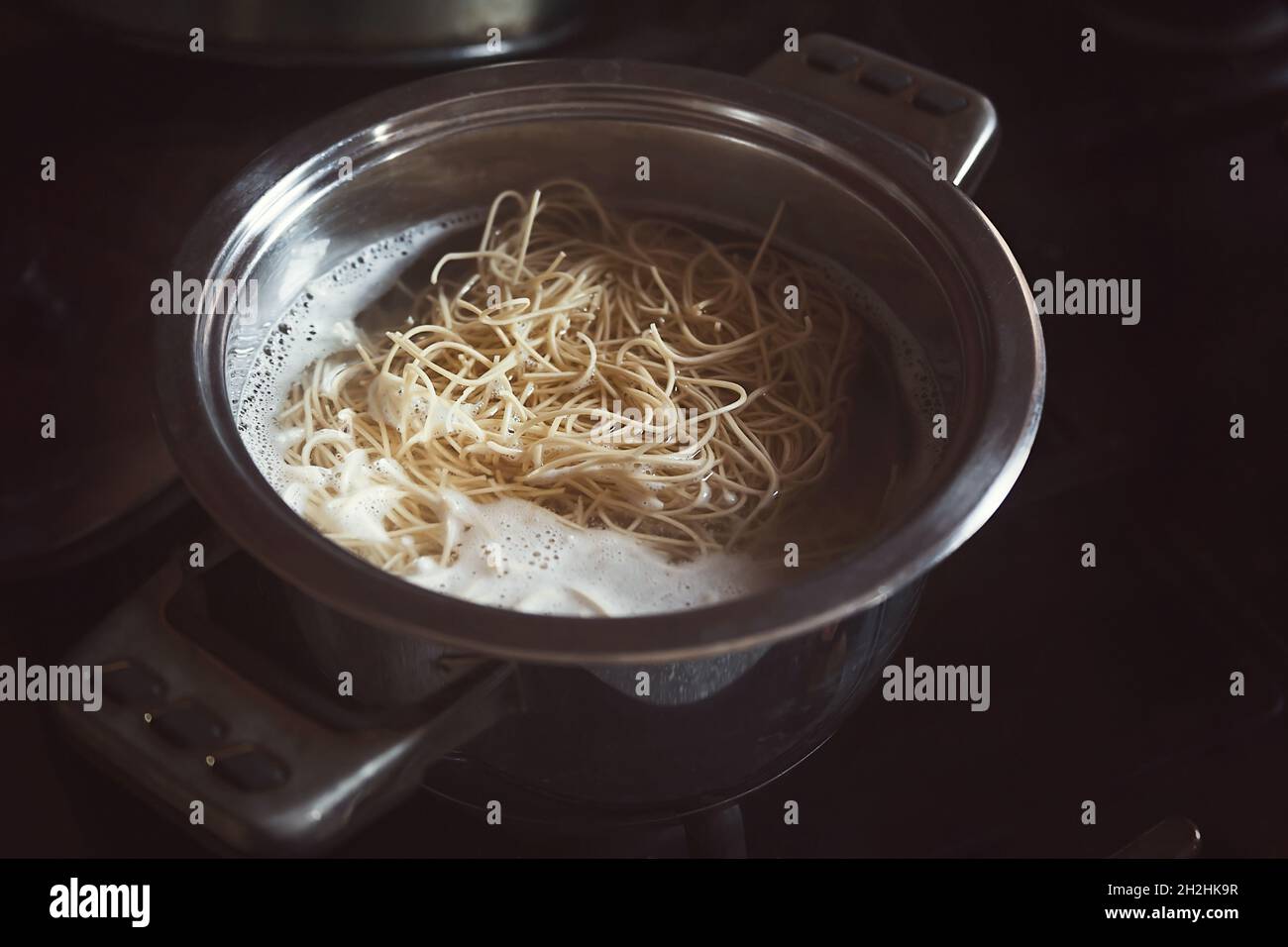 Noodles Boil Pot at Virginia Morgan blog