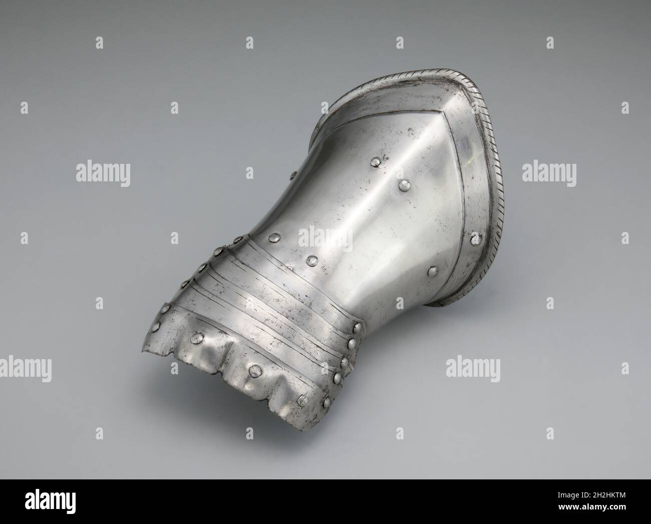 Fingered gauntlet hi-res stock photography and images - Alamy