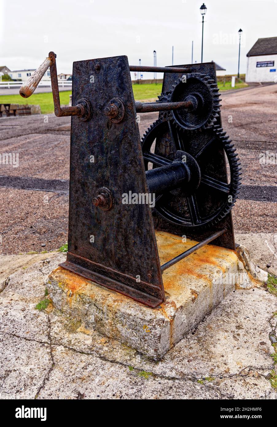 Vintage winch hi-res stock photography and images - Alamy