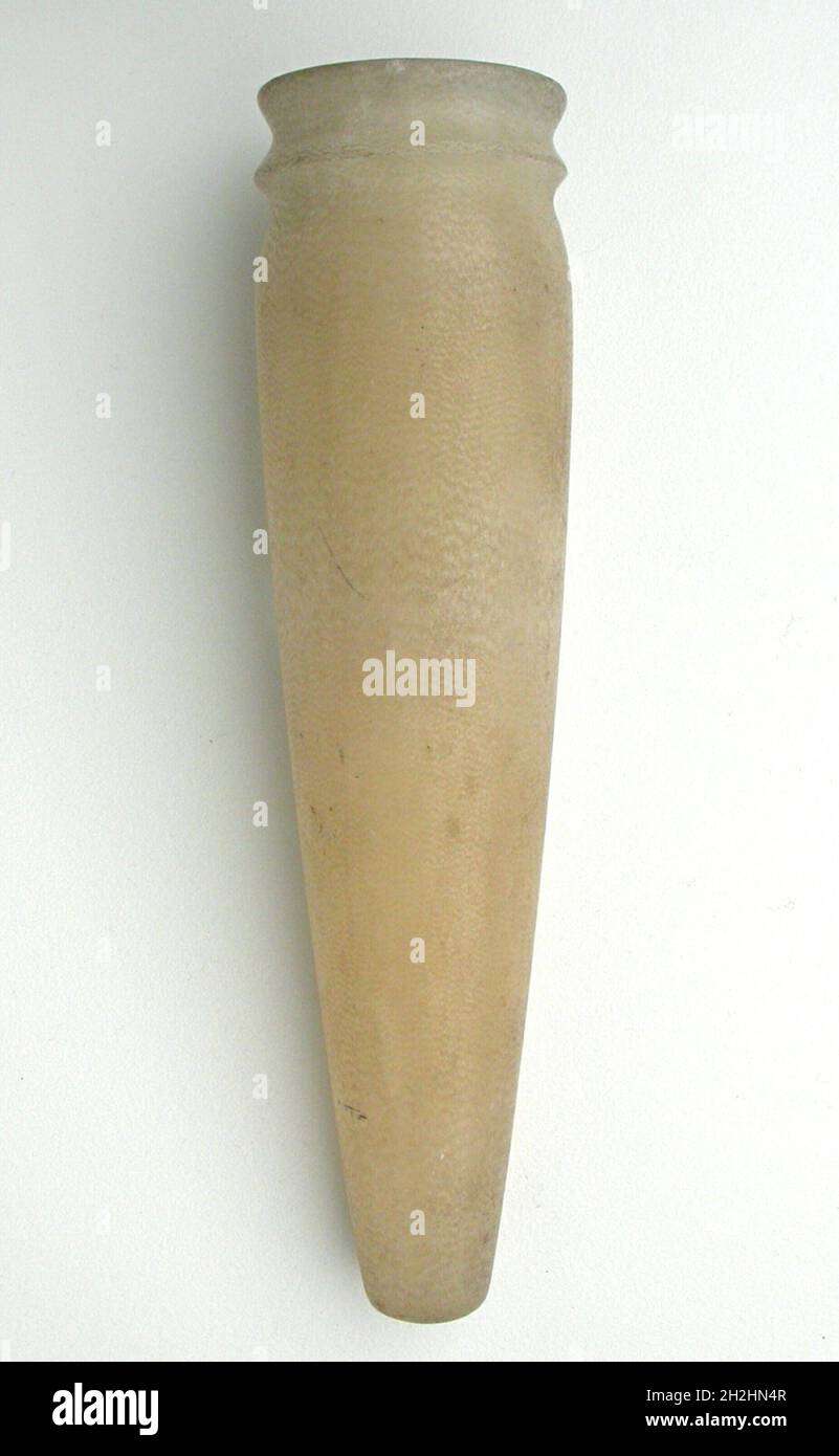 Stone vessel ancient egypt hi-res stock photography and images - Alamy
