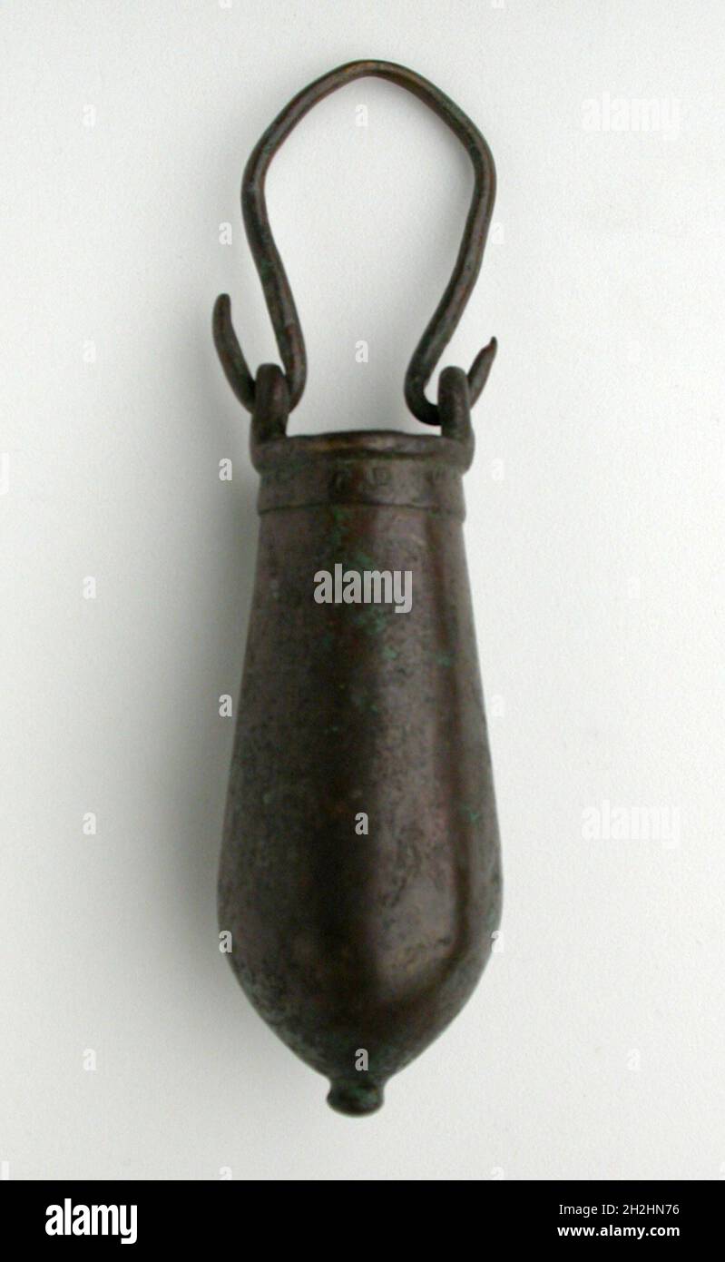 Situla egyptian hi-res stock photography and images - Alamy